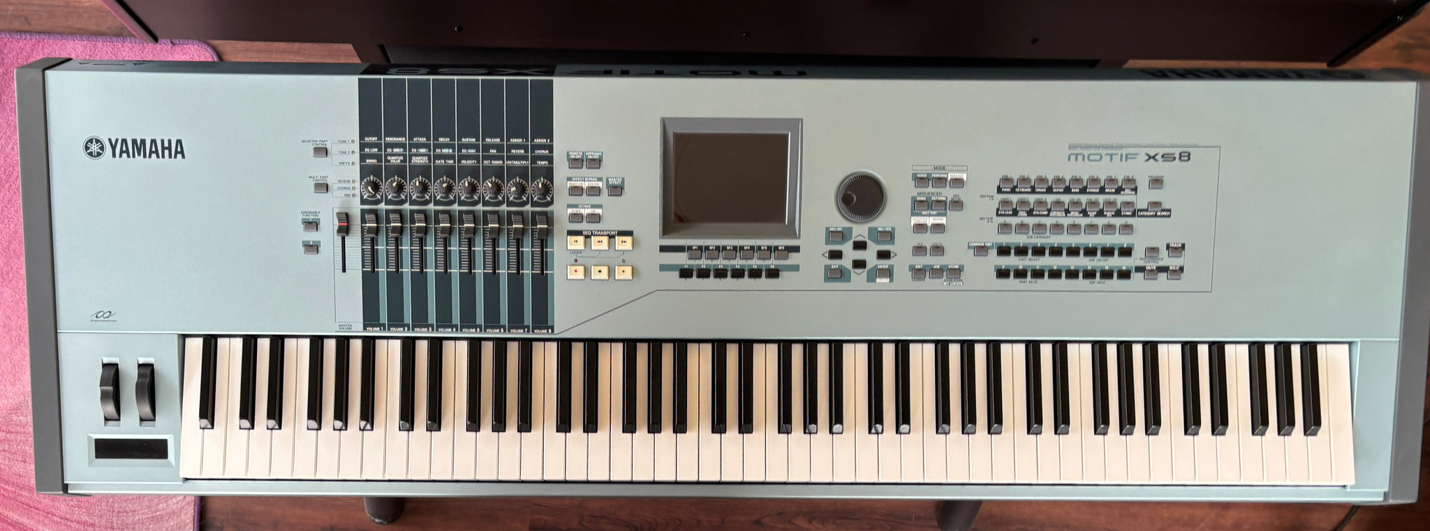 YAMAHA MOTIF XS 8 Synthesizer Workstation Occasion